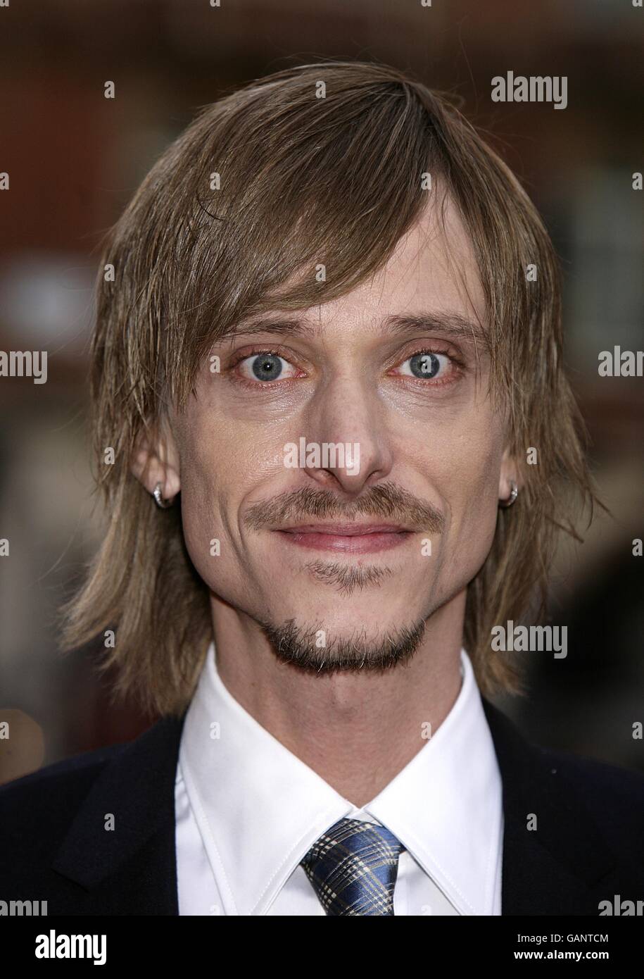 Mackenzie crook hi-res stock photography and images - Alamy