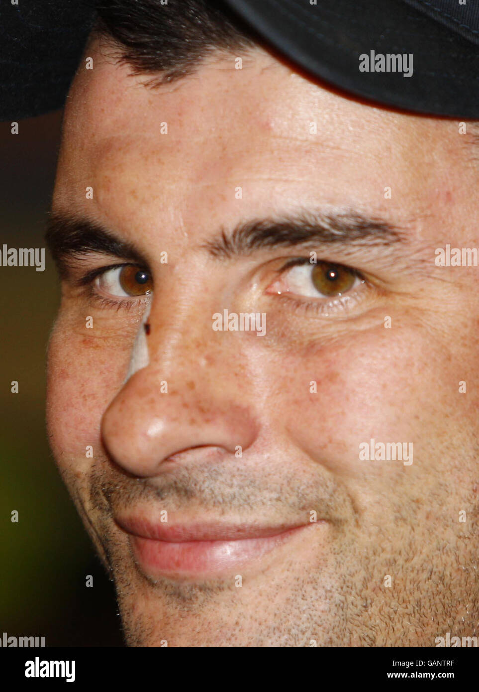 Champion boxer Calzaghe returns. Boxer Joe Calzaghe arrives back at ...