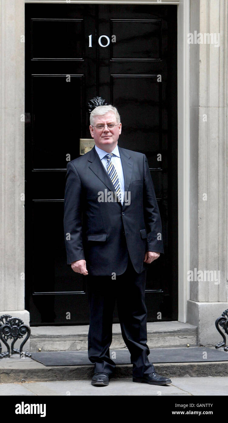 The leader of the irish labour party eamonn gilmore hi-res stock ...