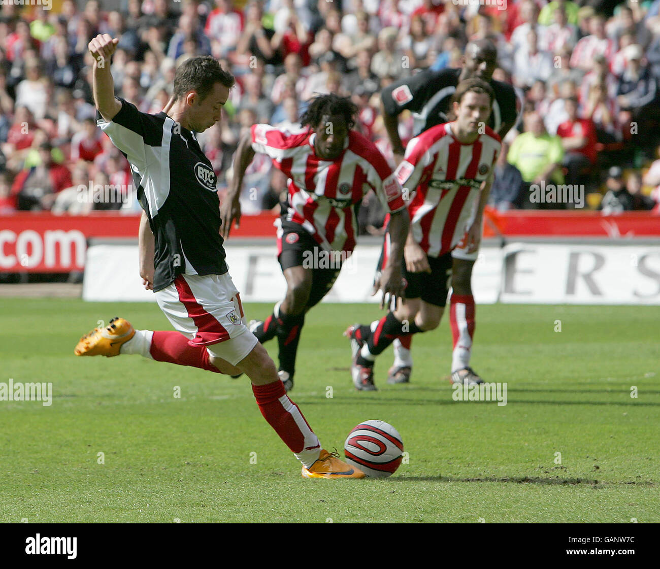Coca cola and football hi-res stock photography and images - Alamy