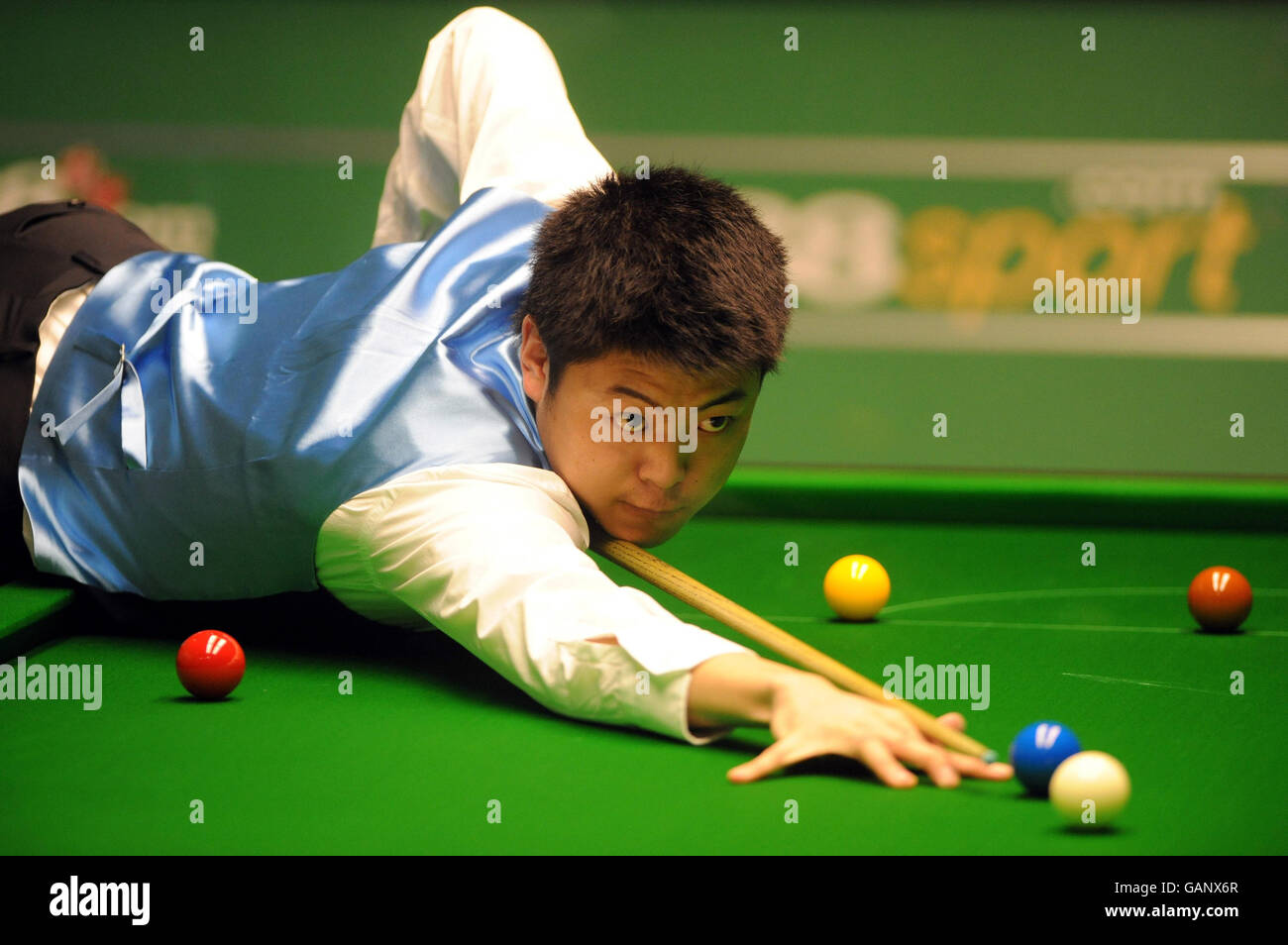 Liang wenbo table 888 com world snooker championship crucible theatre ...