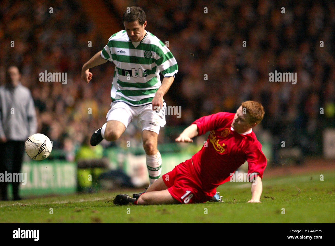 Soccer - UEFA Cup - Quarter Final - First Leg - Celtic v Liverpool ...