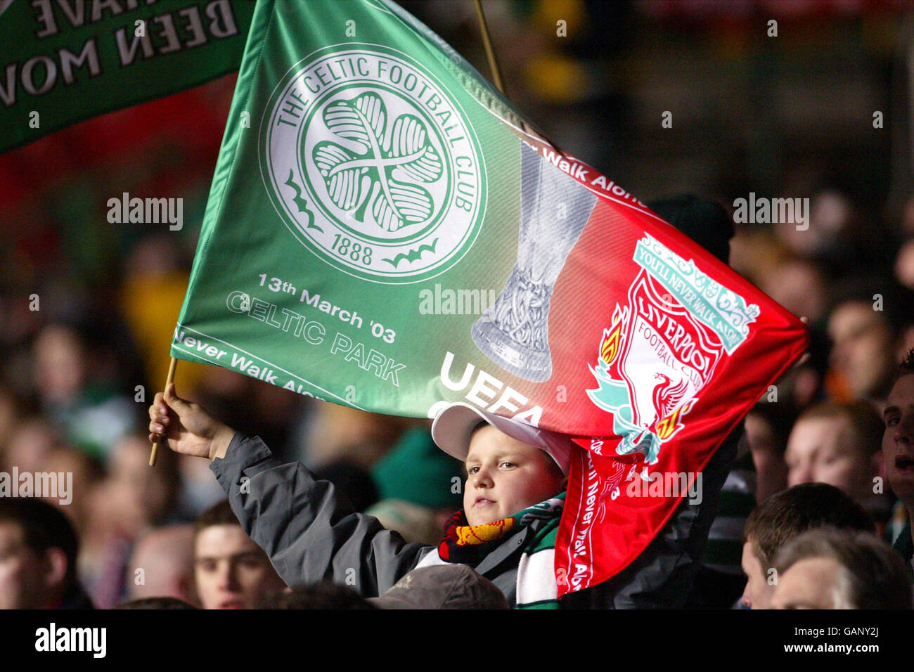 Soccer - UEFA Cup - Quarter Final - First Leg - Celtic v Liverpool. A ...