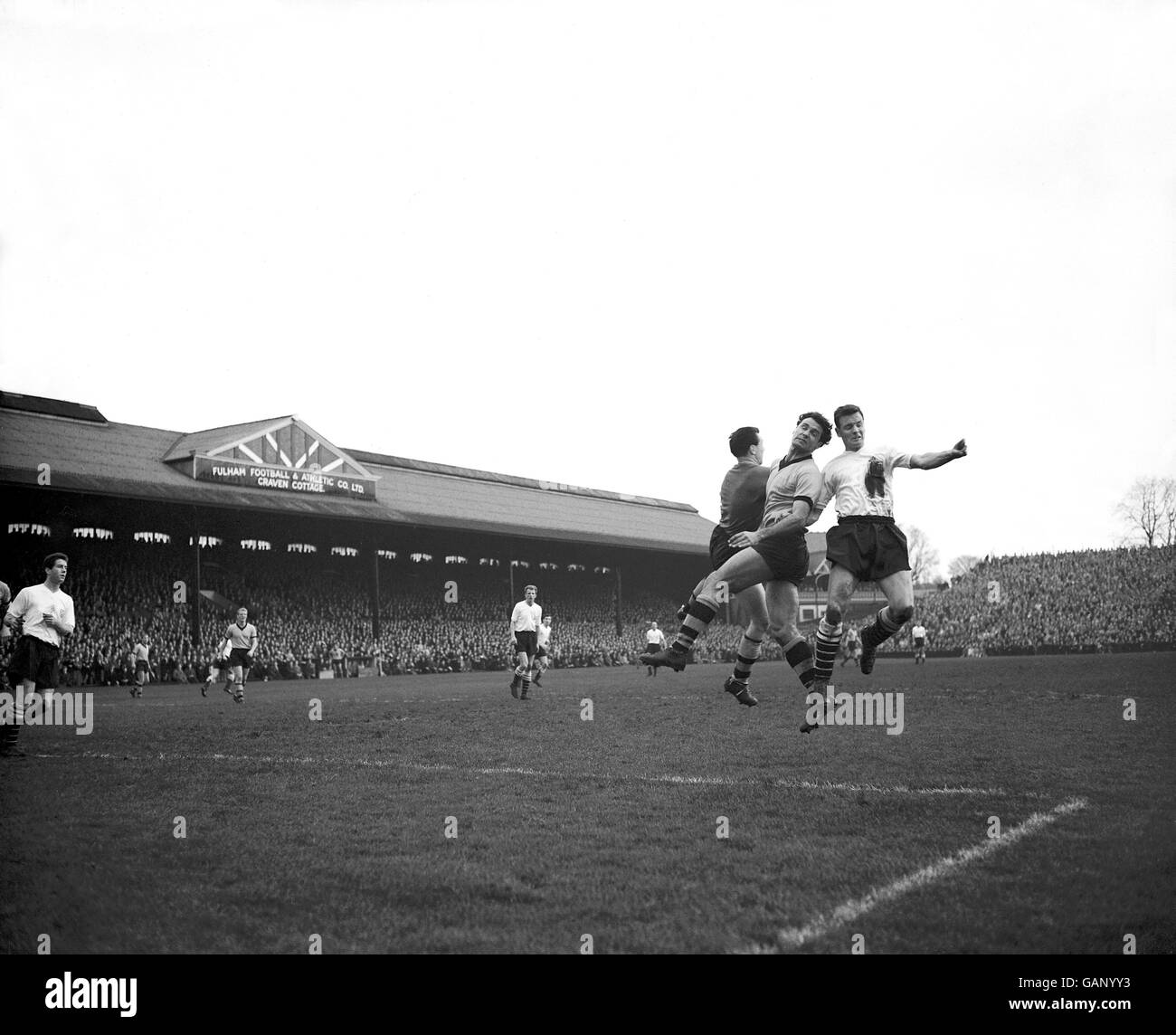 Wolverhampton wanderers goalkeeper Black and White Stock Photos ...
