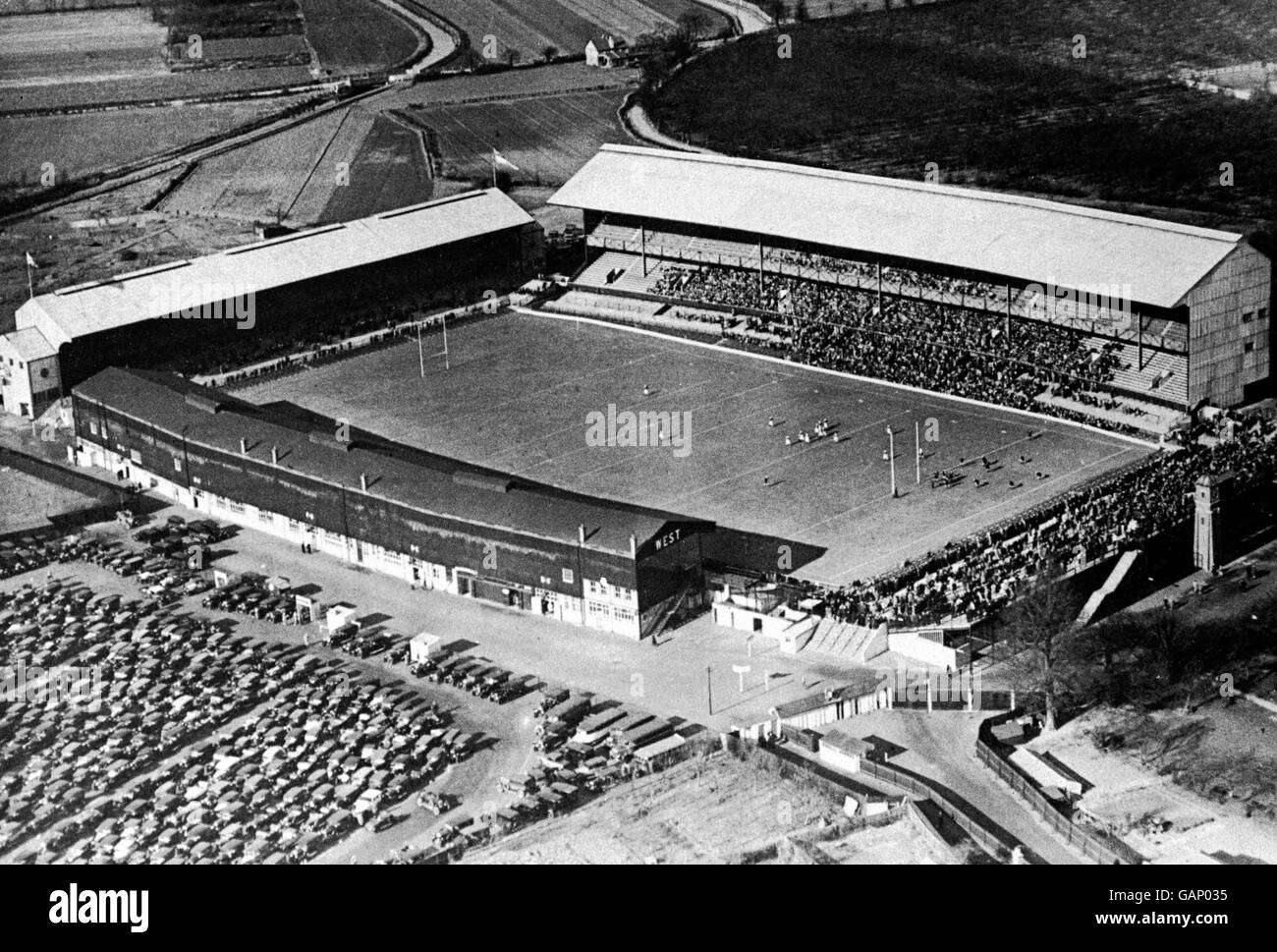 Twickenham stadium aerial hi-res stock photography and images - Alamy