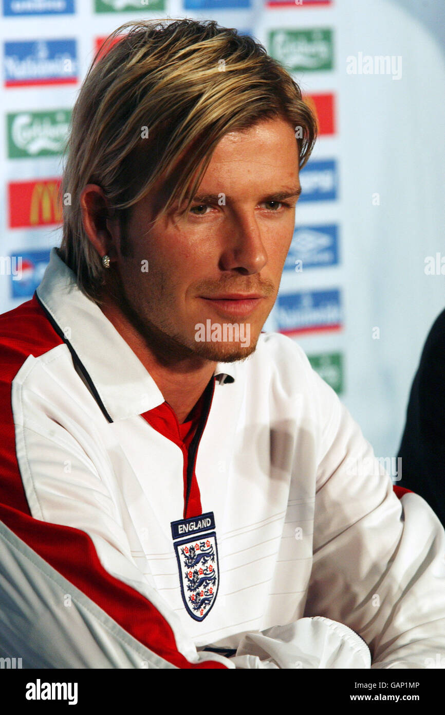 David beckham england kit hi-res stock photography and images - Alamy