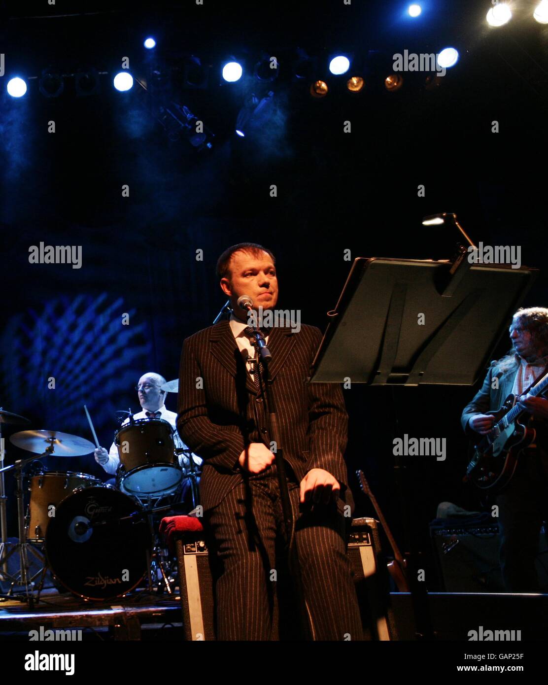 Edwyn Collins performing at Shepherds Bush Empire in west London Stock ...