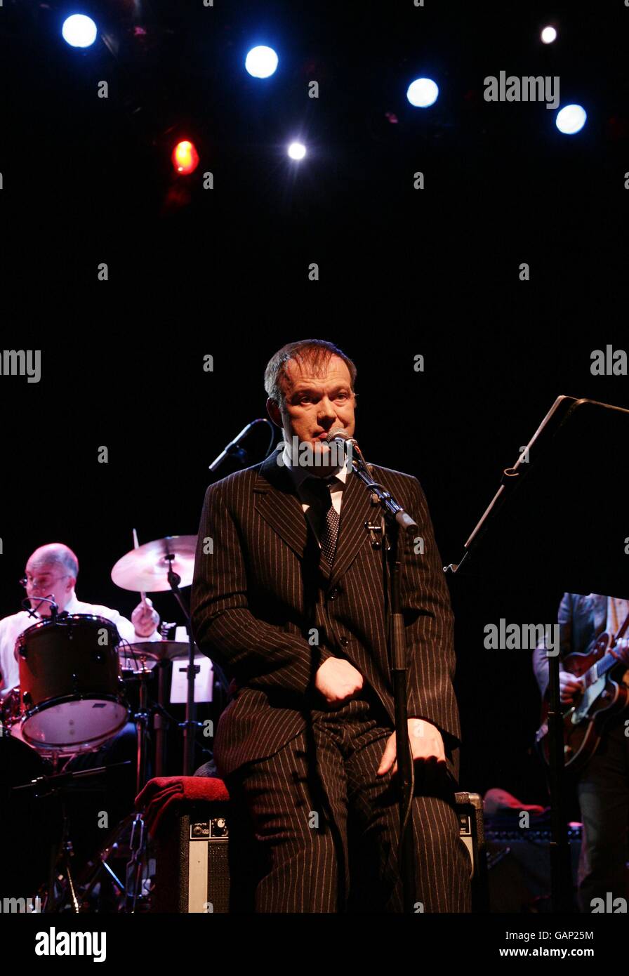 Edwyn Collins performing at Shepherds Bush Empire in west London Stock ...