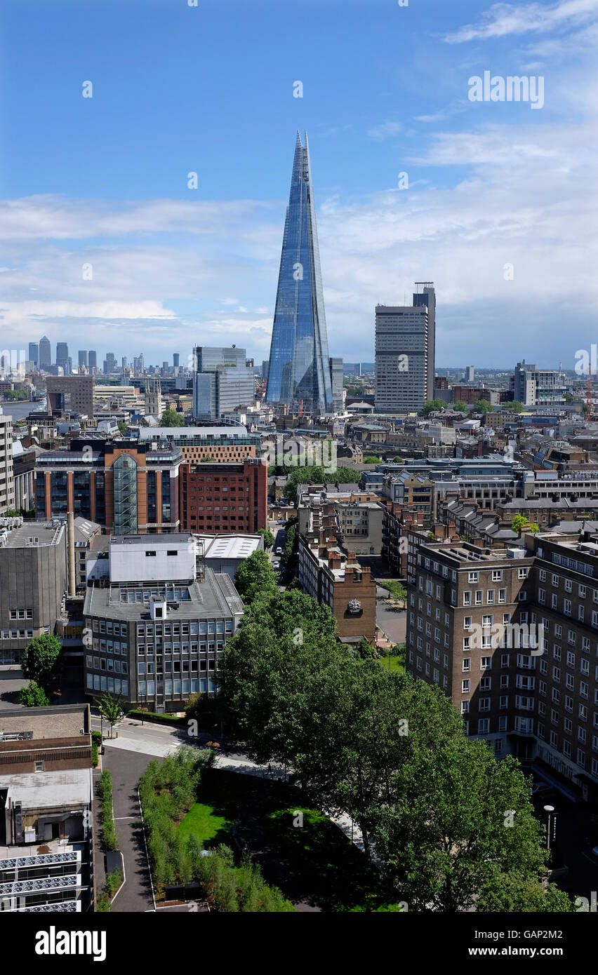 Tate Modern London Building Stock Photos & Tate Modern London Building ...