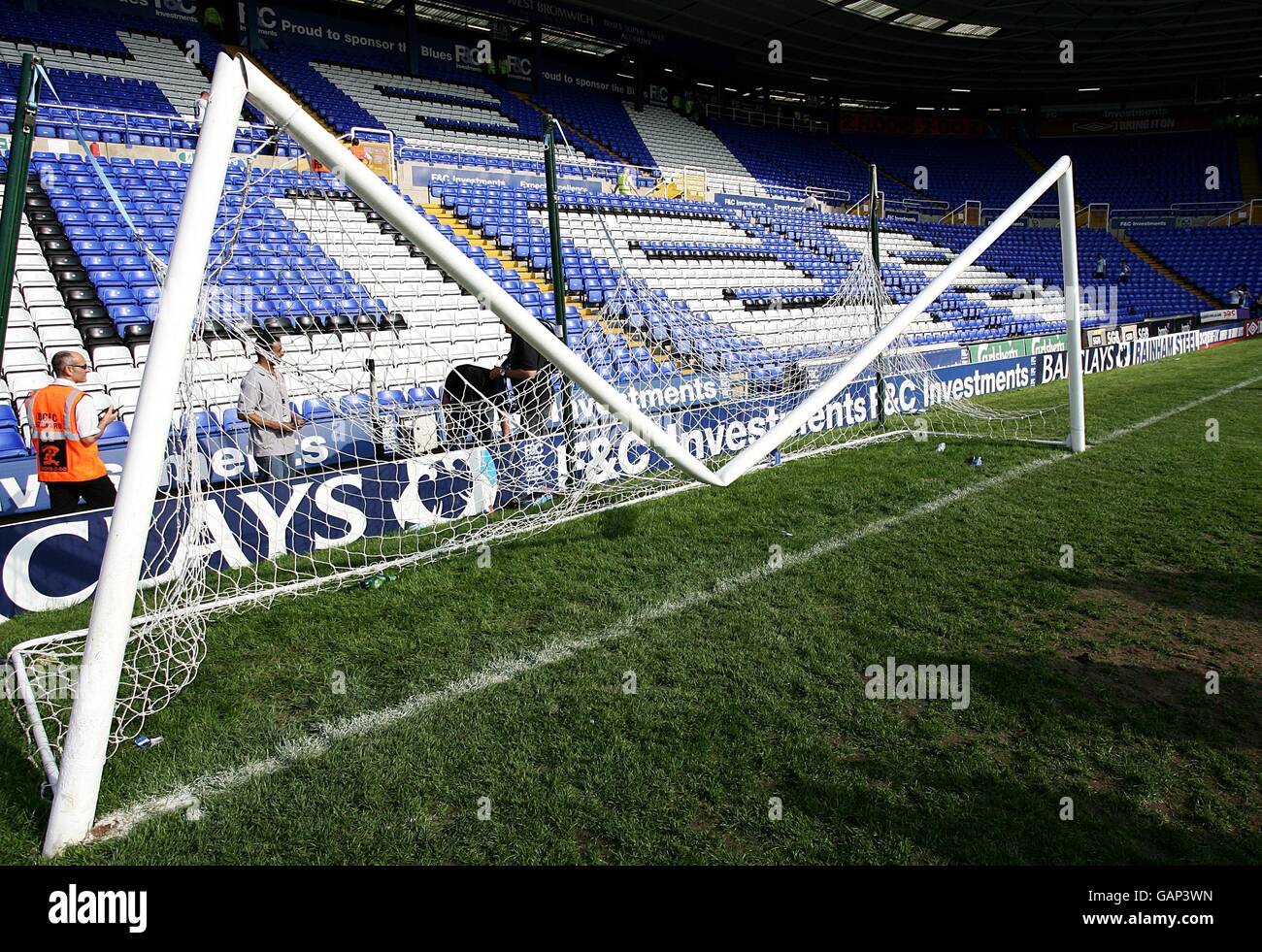 Crossbar snapped football datacoapplies hi-res stock photography and ...