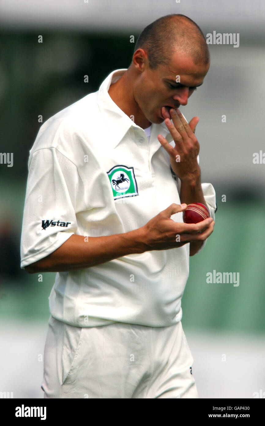 Cricket chris martin hi-res stock photography and images - Alamy