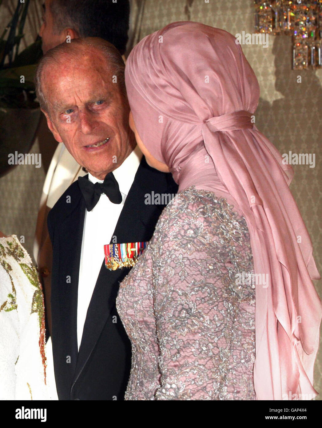 The Duke of Edinburgh speaks with President Abdullah Gul's wife ...