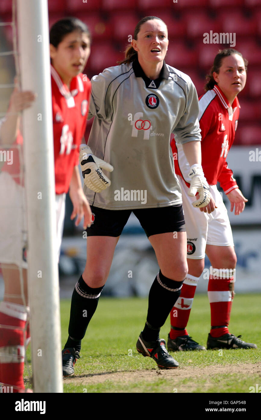 Soccer AXA FA Womens Cup Semi Final Charlton Athletic v Arsenal. Pauline Cope Charlton Athletic goalkeeper Stock Photo Alamy