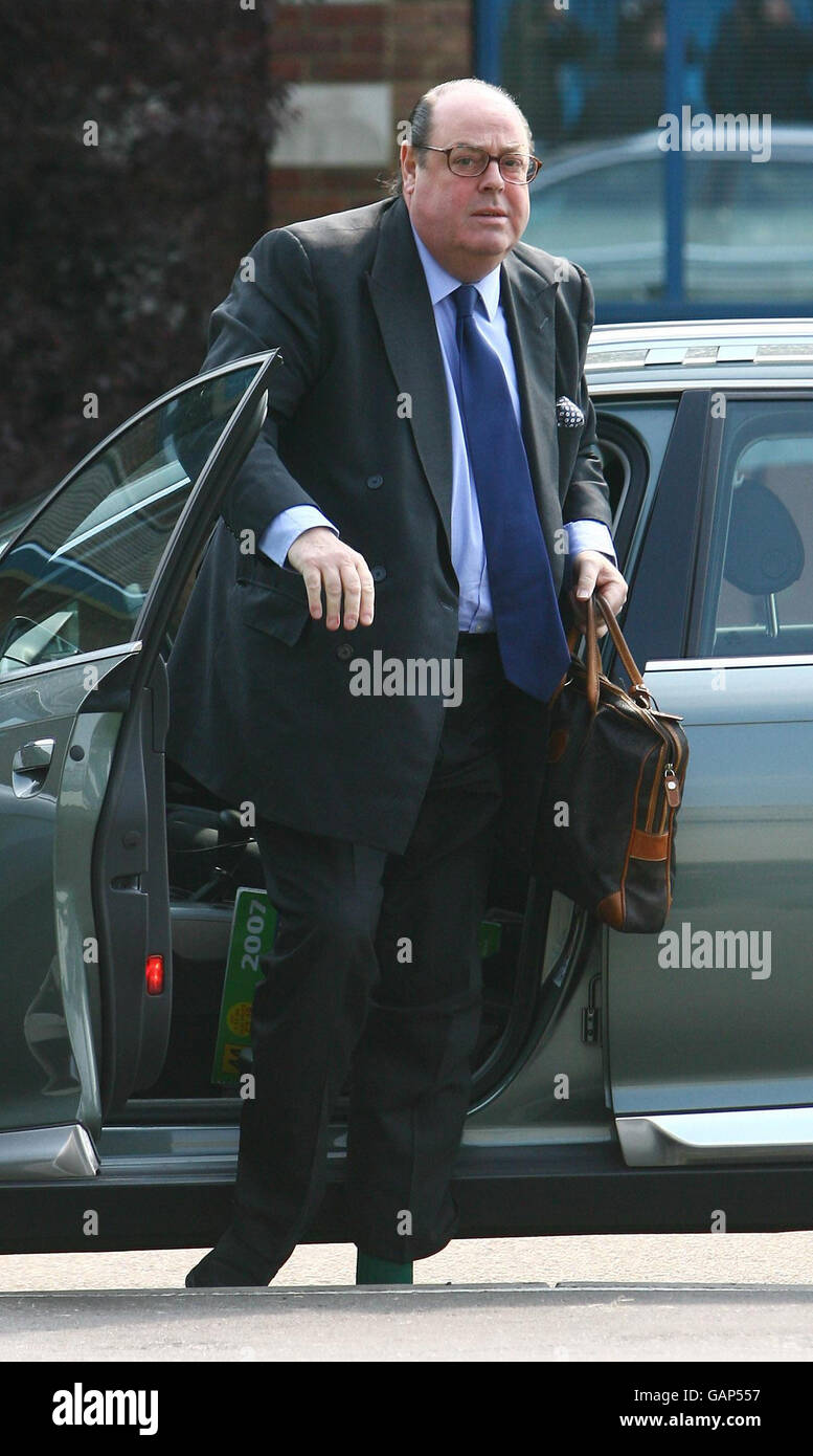 Nicholas soames in court hi-res stock photography and images - Alamy