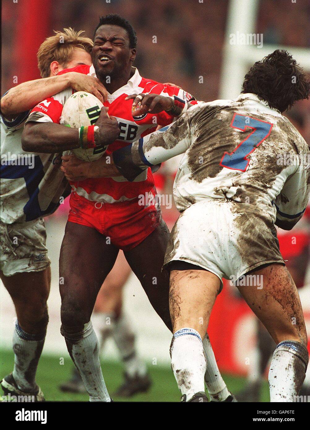 Martin offiah wigan hi-res stock photography and images - Alamy