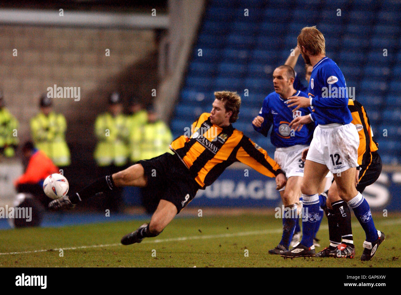 Millwall v burnley hi-res stock photography and images - Alamy
