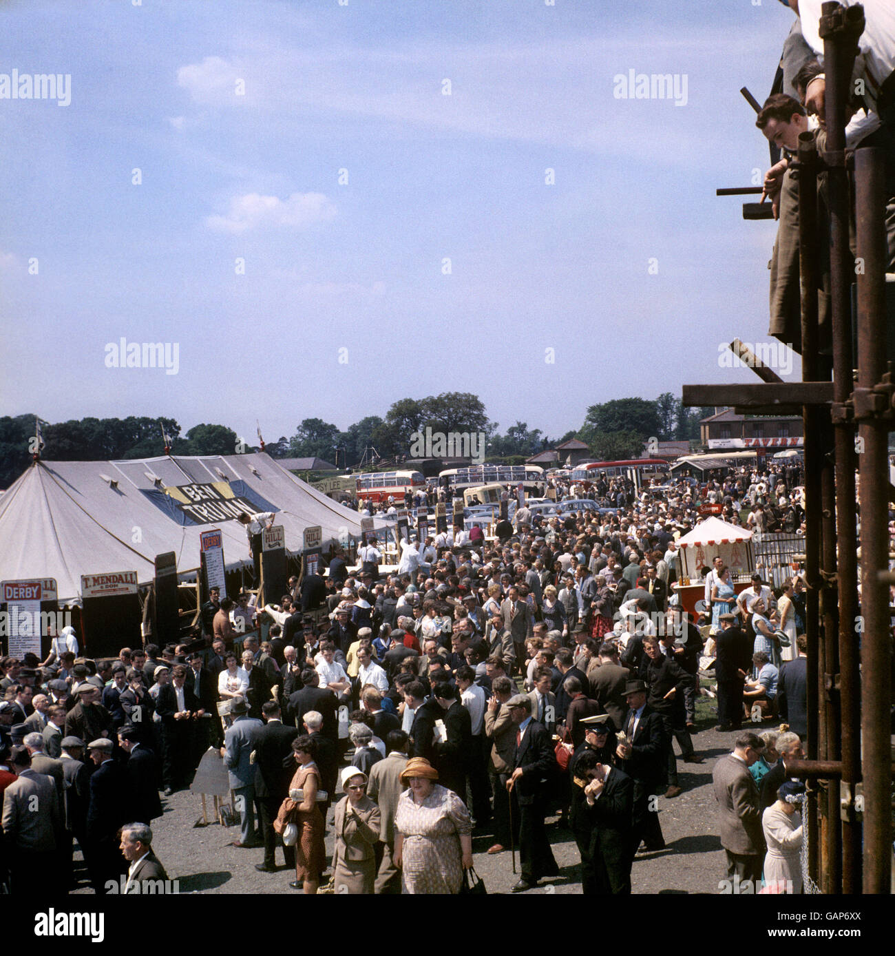 Horse Racing - The Derby - Epsom. Crowds at bookmakers' stands Stock ...
