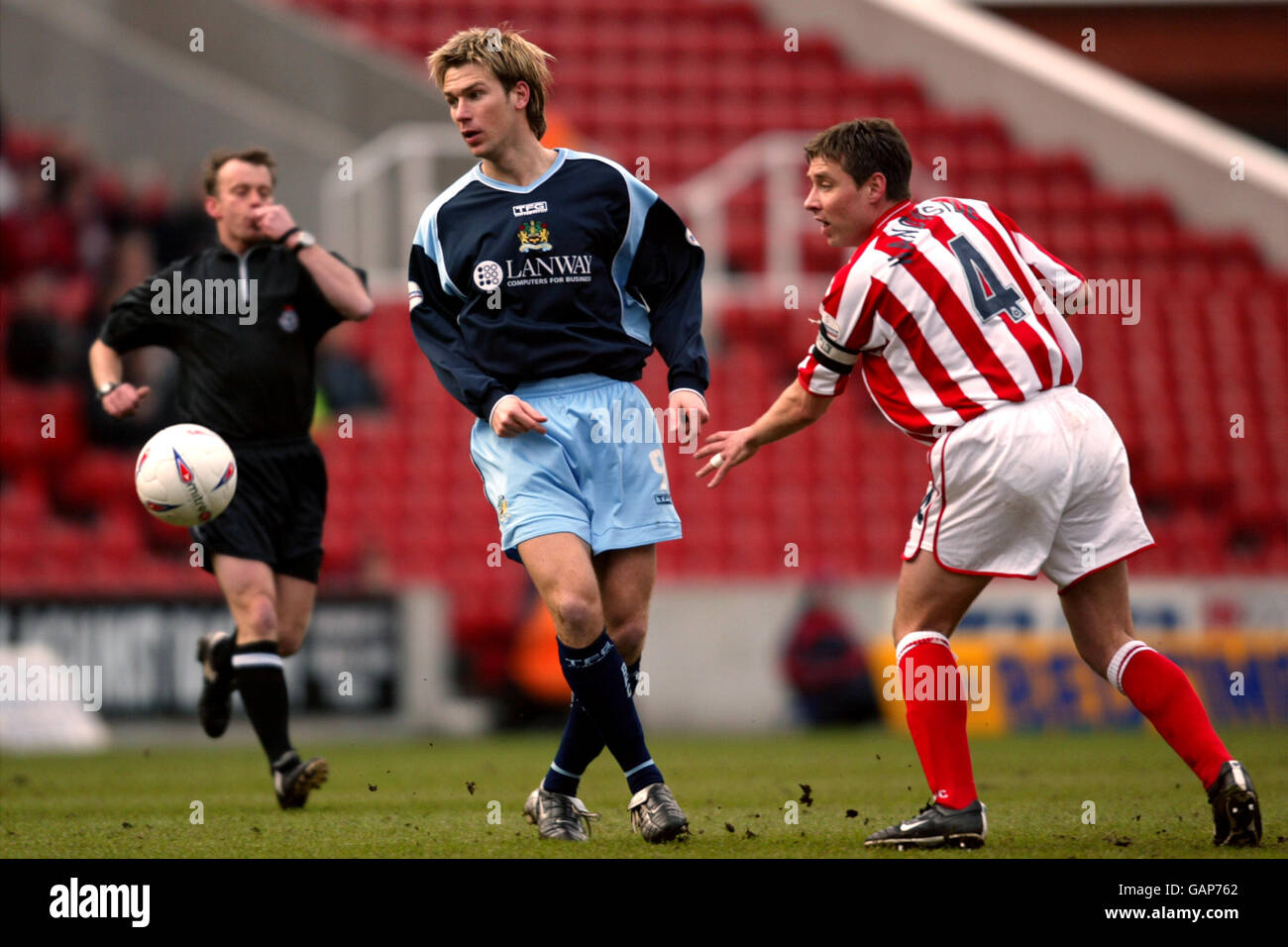 Football action peter taylor hi-res stock photography and images - Alamy