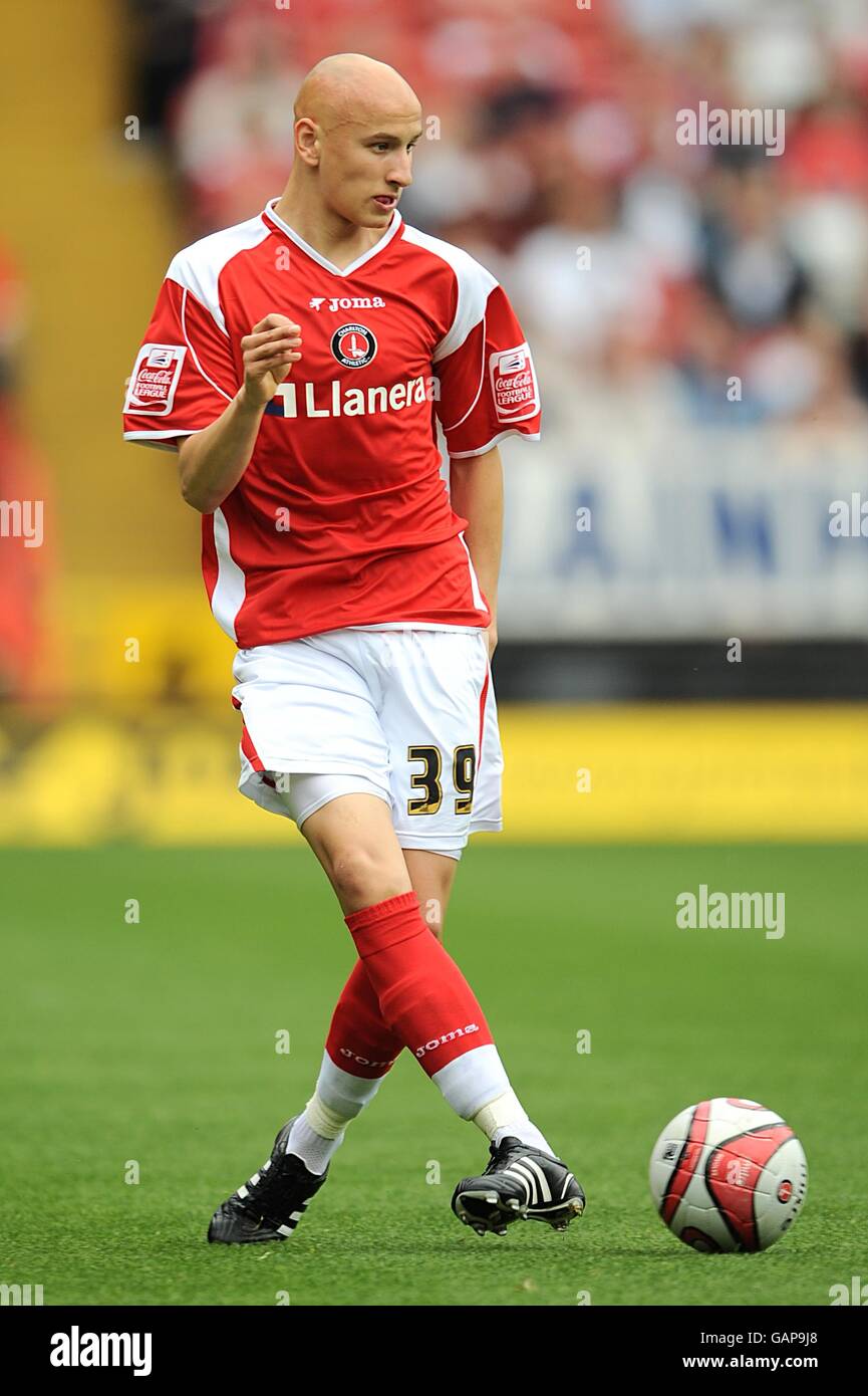 Jonjo shelvey charlton hi-res stock photography and images - Alamy