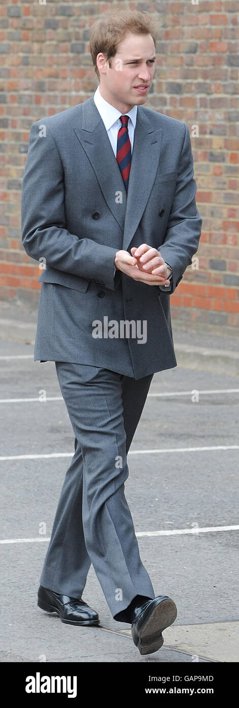 Prince Harry receives campaign medal Stock Photo - Alamy