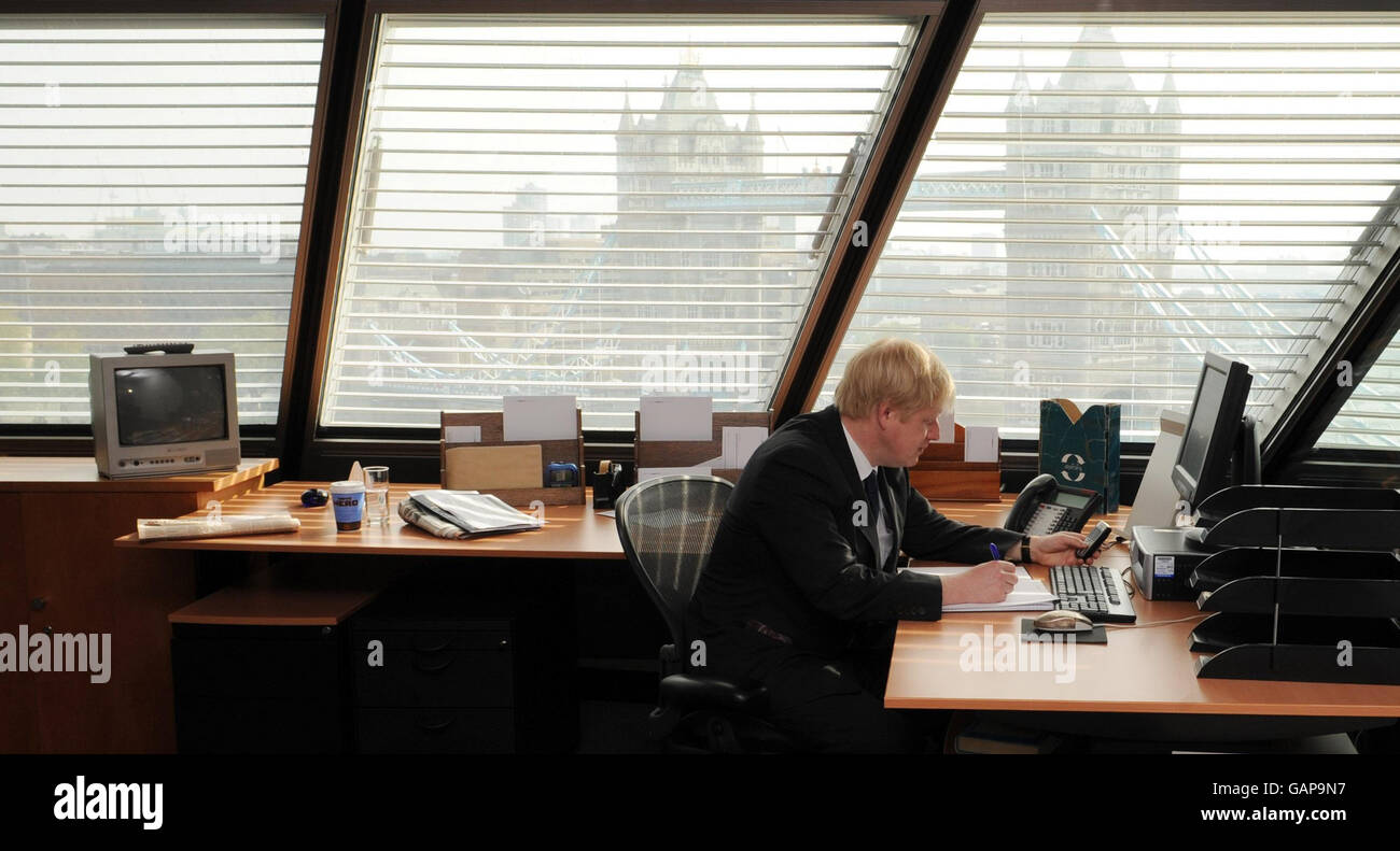 Office mayor hi-res stock photography and images - Alamy