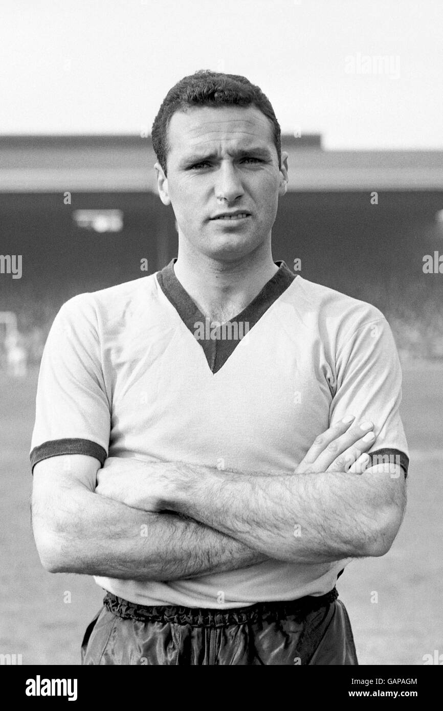 Wolverhampton wanderers eddie stuart hi-res stock photography and ...