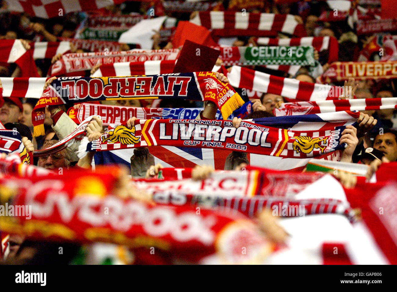Soccer - UEFA Cup - Quarter Final - Second Leg - Liverpool v Celtic ...
