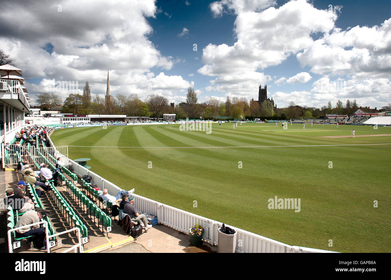 Worcestershire county cricket club pavilion hi-res stock photography ...