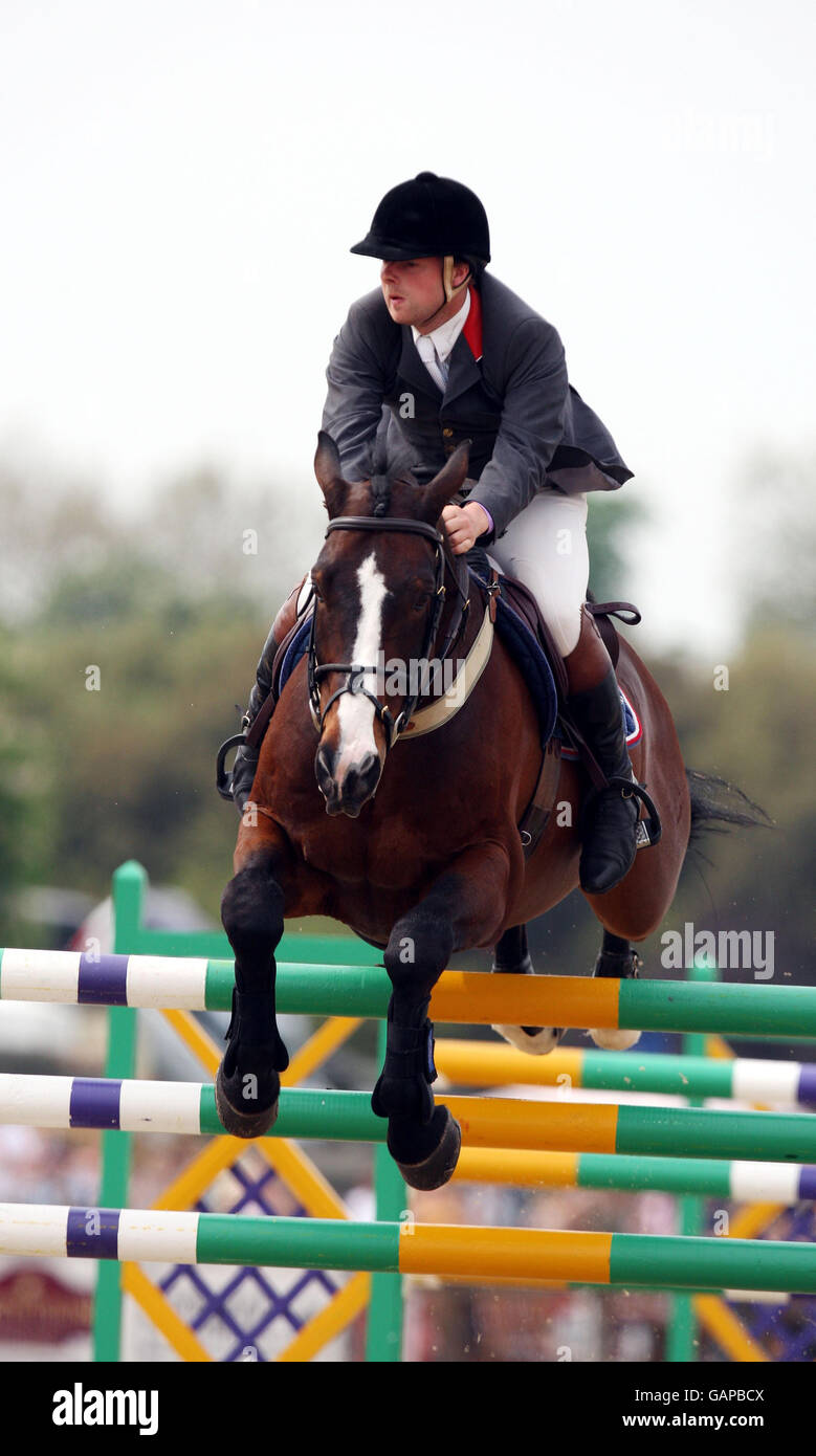 Equestrian - Royal Horse Show - Windsor Stock Photo - Alamy