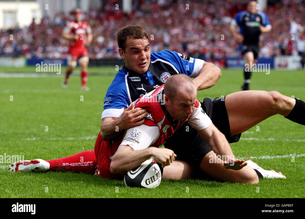 Gloucester's James Simpson-Daniel touches down to score Gloucester's ...