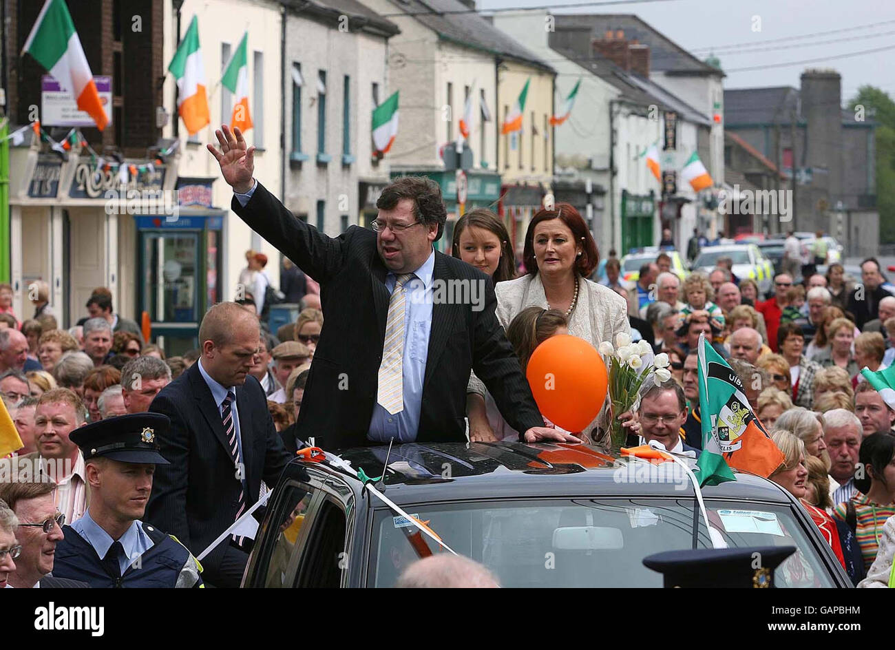 Taoiseach brian cowen and his wife mary hi-res stock photography and ...