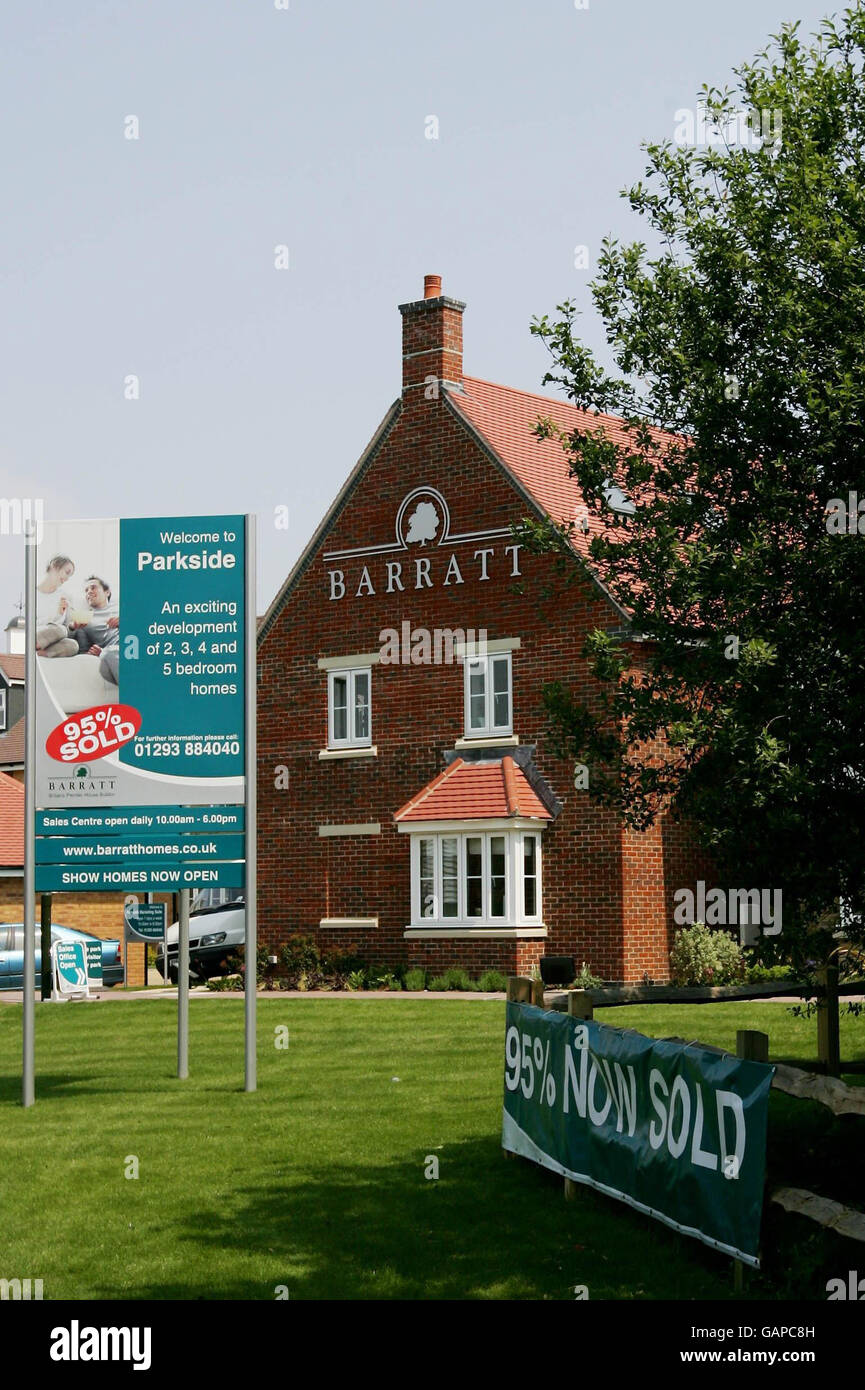 A general view of the newly built Parkside Estate by Barratt in Crawley ...