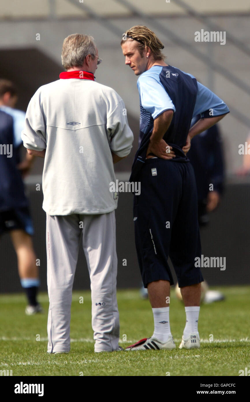 England's manager Sven Goran Eriksson and David Beckham during training ...