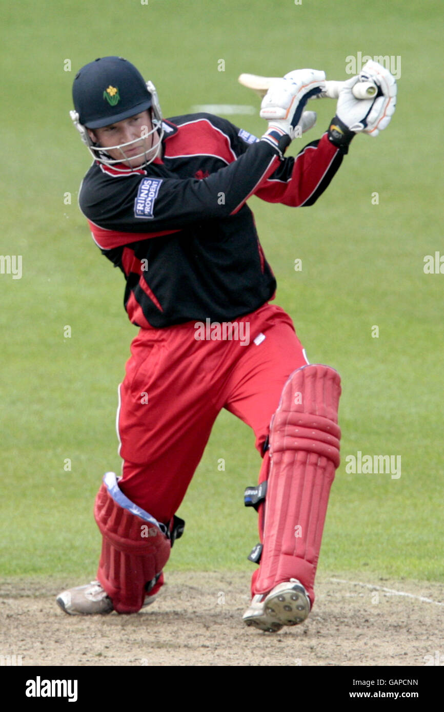 Mike powell hi-res stock photography and images - Alamy