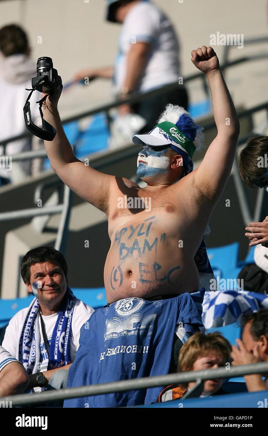 Camera celebration football general view hi-res stock photography and ...