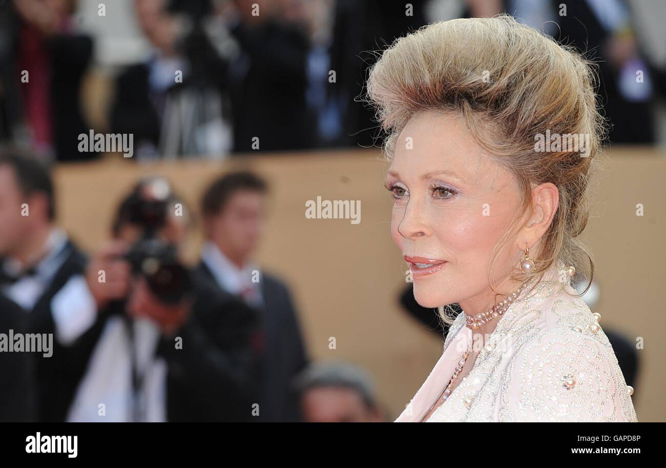 Faye Dunnaway arrives for the screening of 'Blindness' during the 61st ...