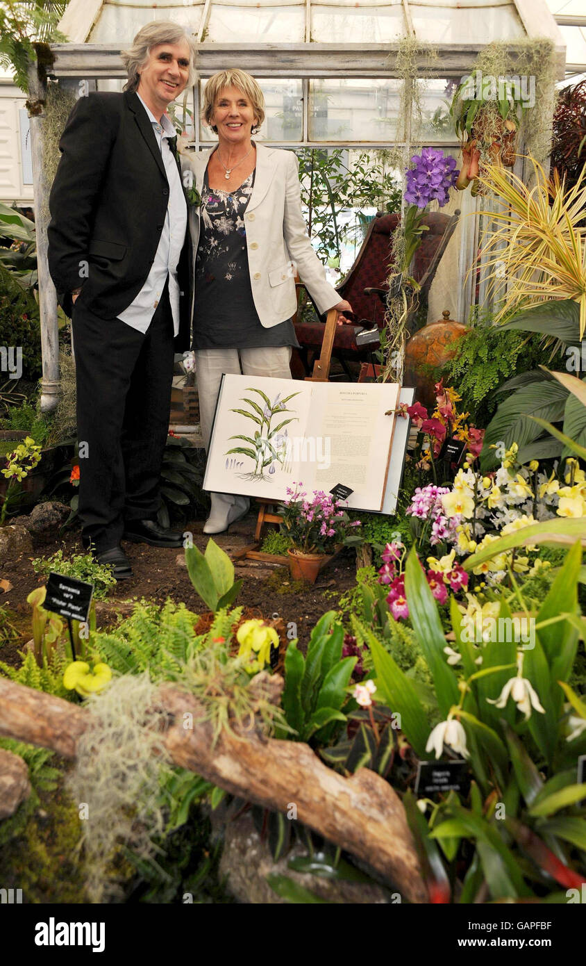 Merseyside born actor Sue Johnston and Brookside creator Phil Redmond ...