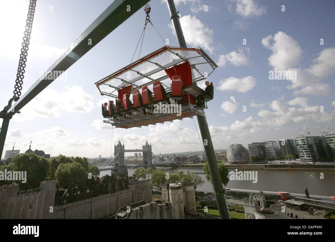 The world's first-ever aerial operatic performance - 50 metres above ...