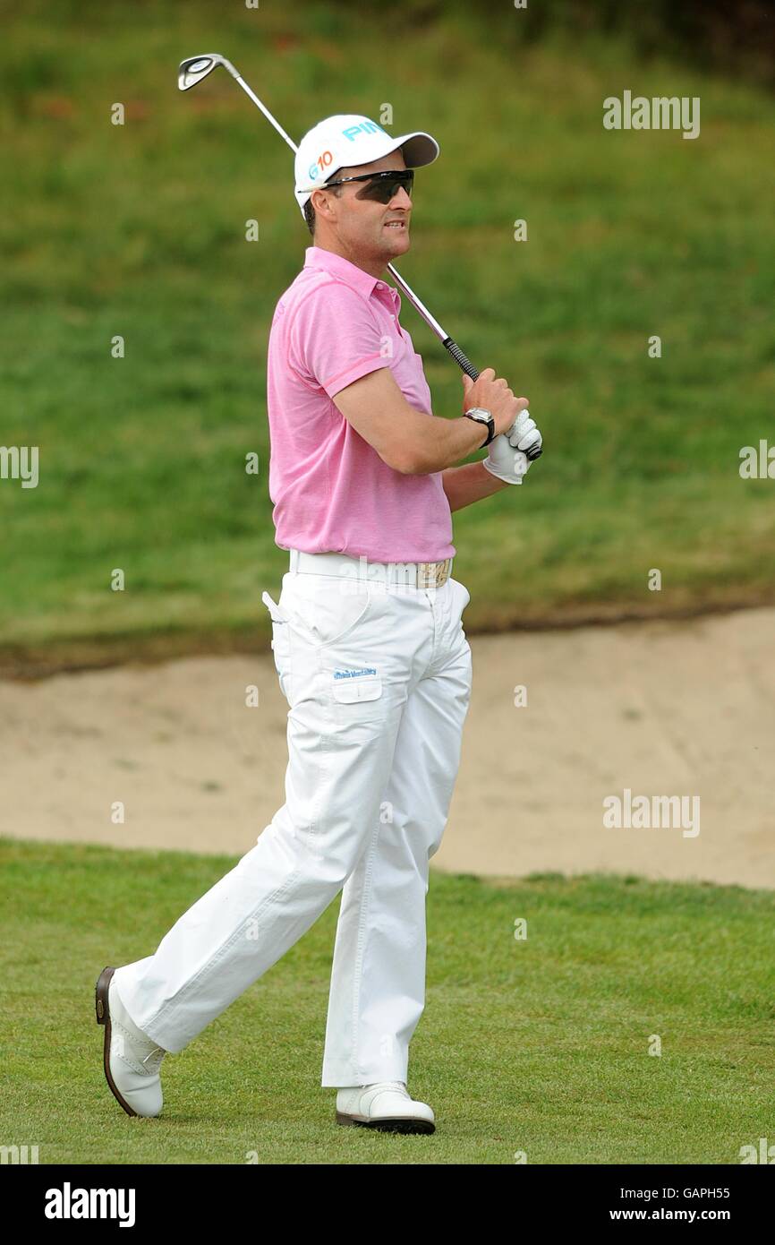 Paul streeter in action at bmw pga championship hi-res stock ...