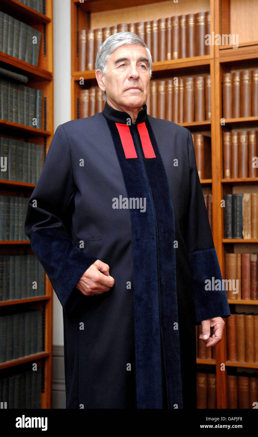 Lord chief justice robes hi-res stock photography and images - Alamy