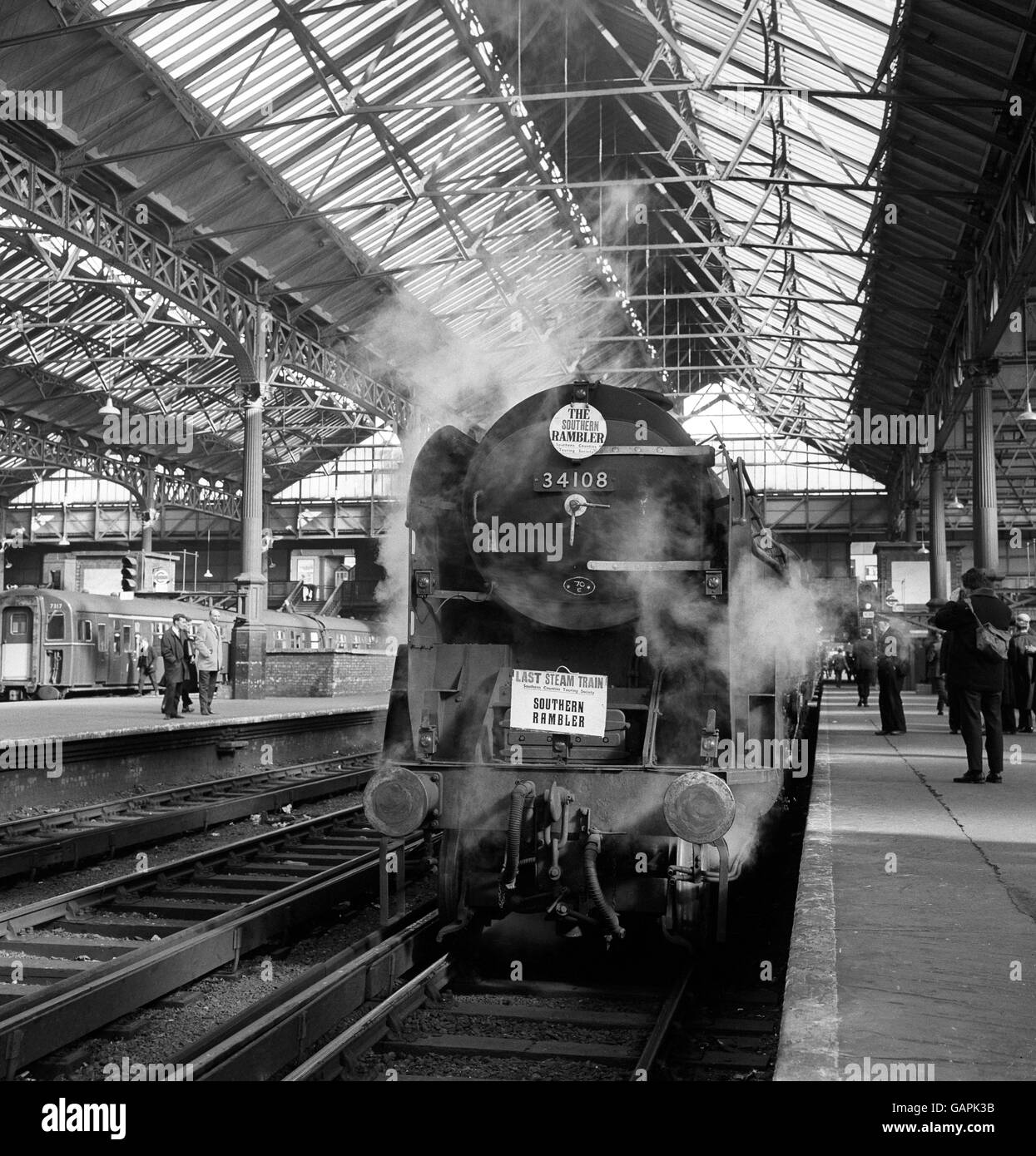 'Wincanton' last steam locomotive to leave Victoria Station, London ...