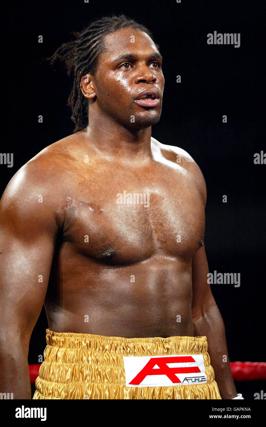 Boxing - Heavyweight Bout - Audley Harrison v Rob Calloway Stock Photo - Alamy