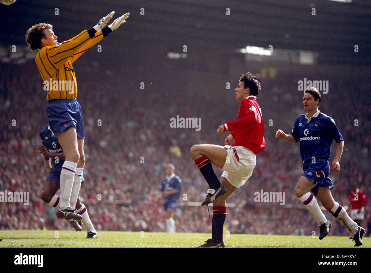 Chelsea v manchester united 1993 hi-res stock photography and images ...