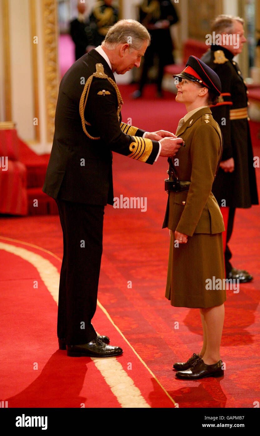 Investiture at Buckingham Palace Stock Photo - Alamy