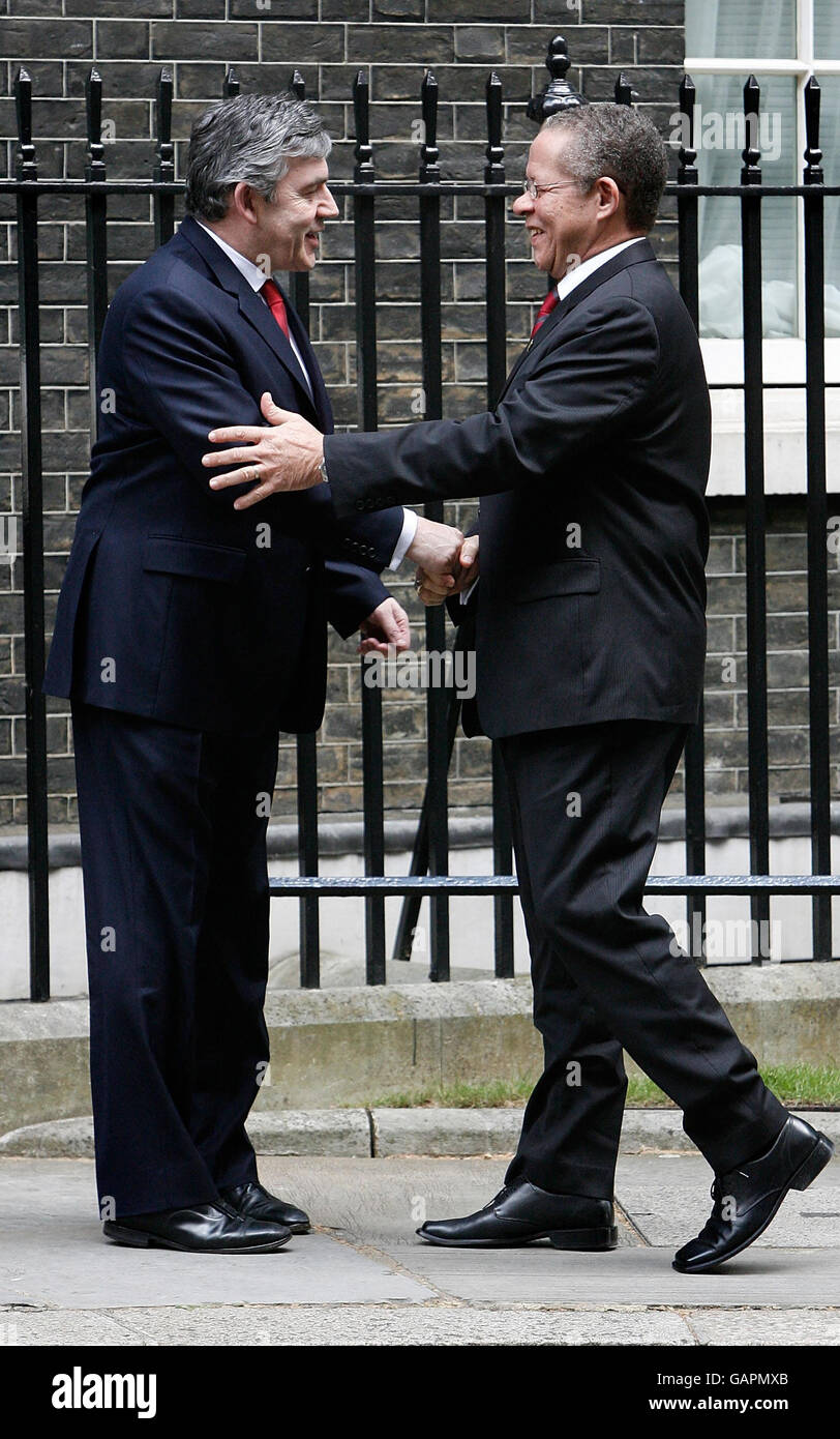 Bruce golding at 10 downing street hi-res stock photography and images ...