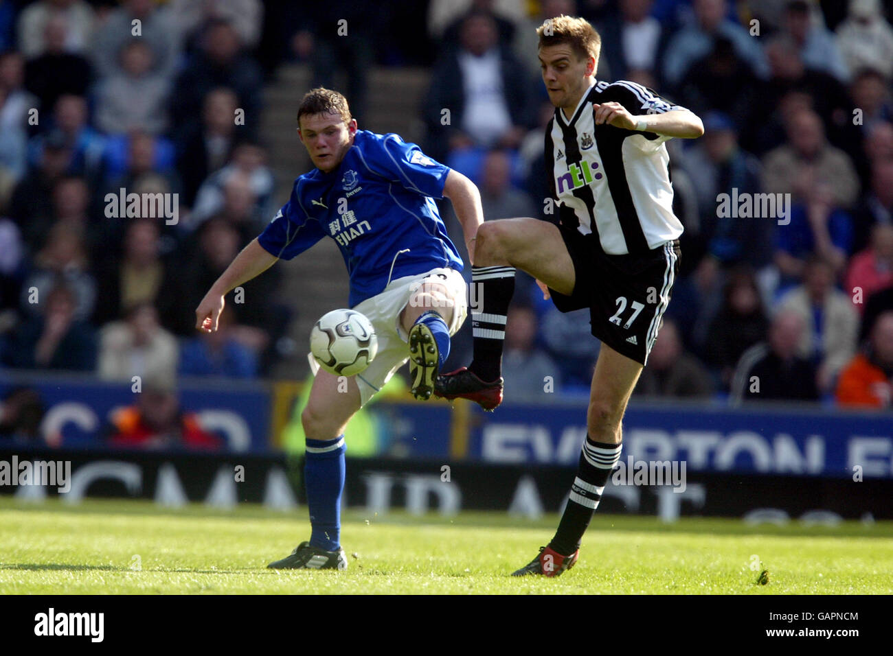 L r evertons wayne rooney hi-res stock photography and images - Alamy