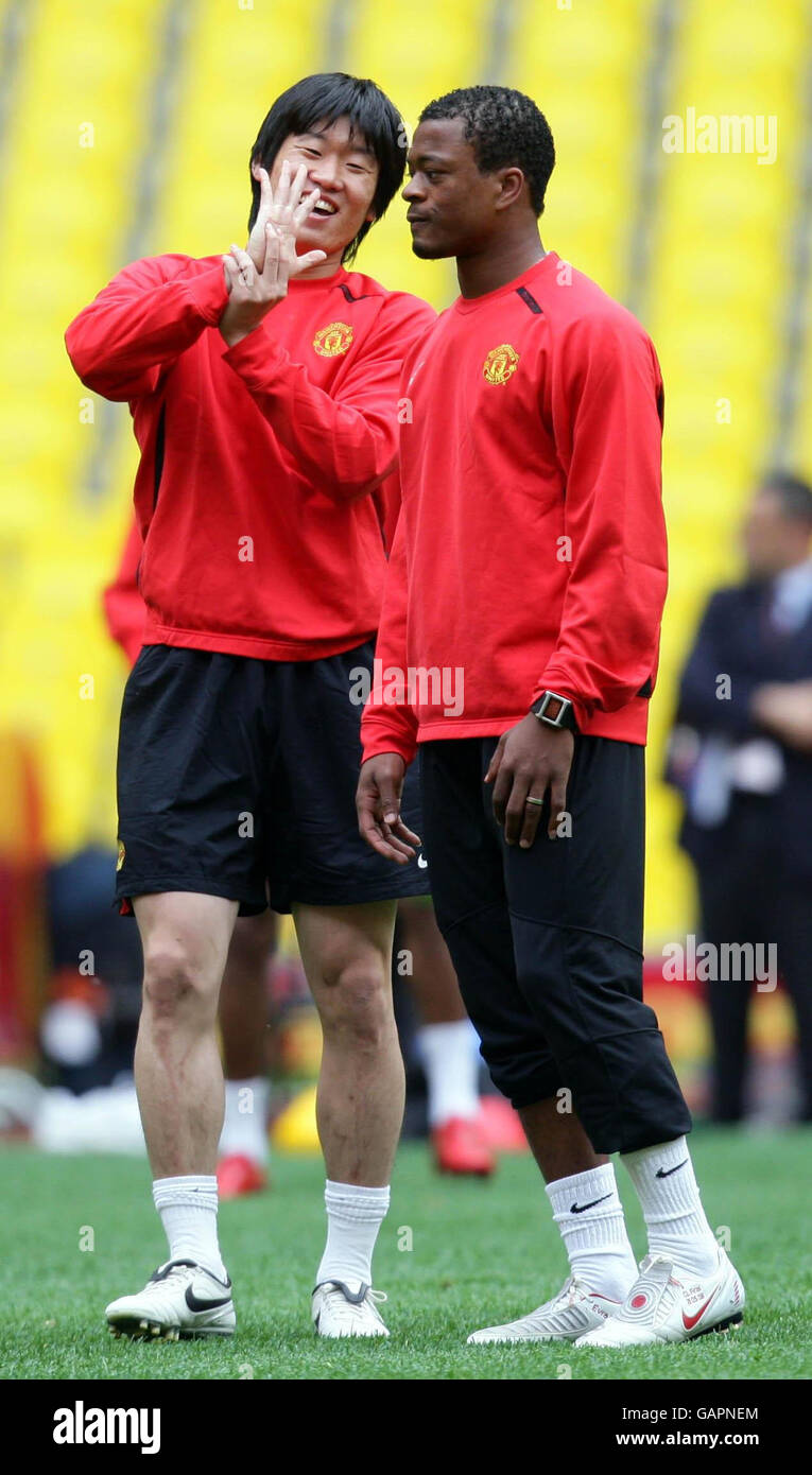 Patrice Evra And Park Ji Sung