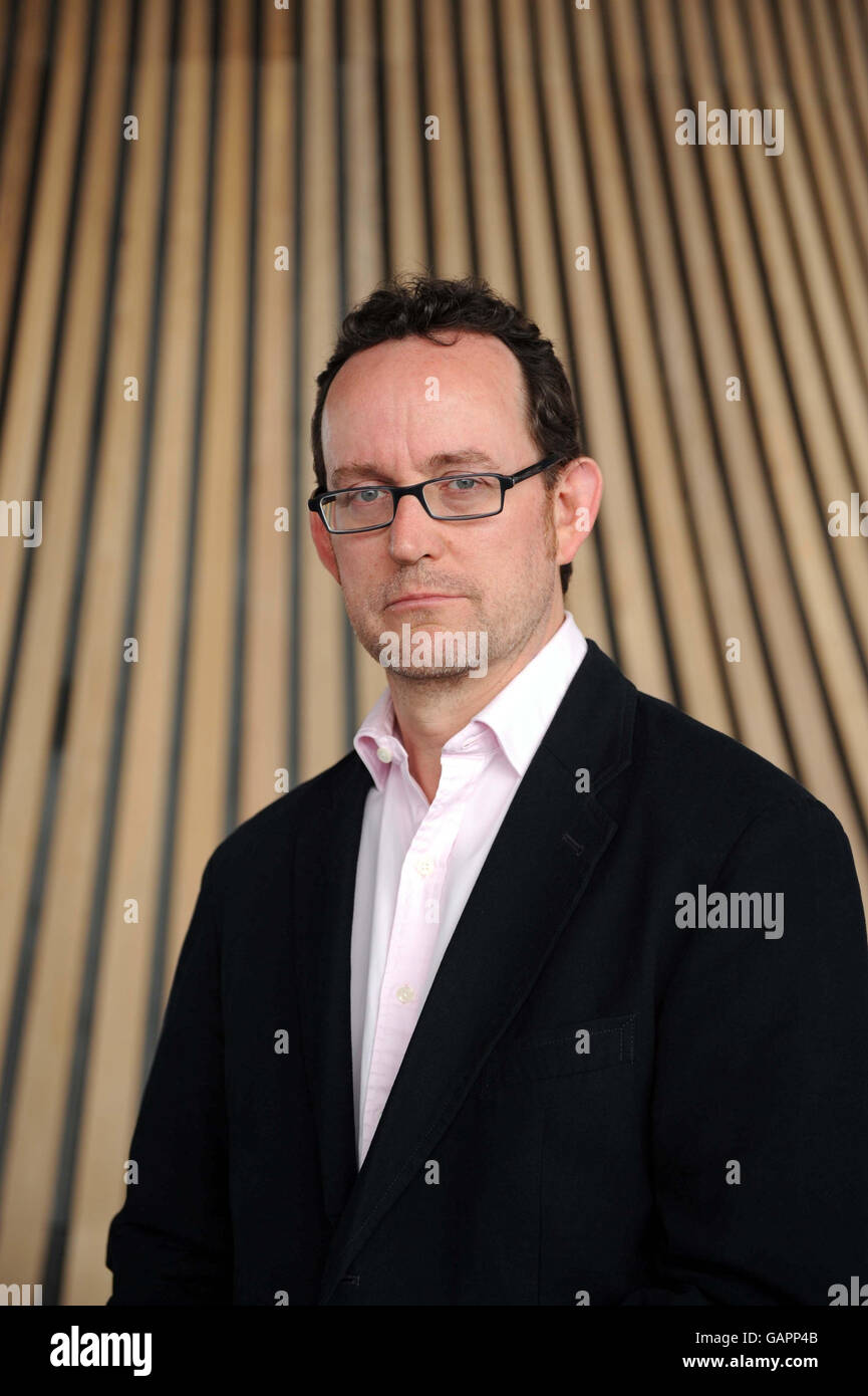 Artist dylan hammond at the senidd building in cardiff hi-res stock ...