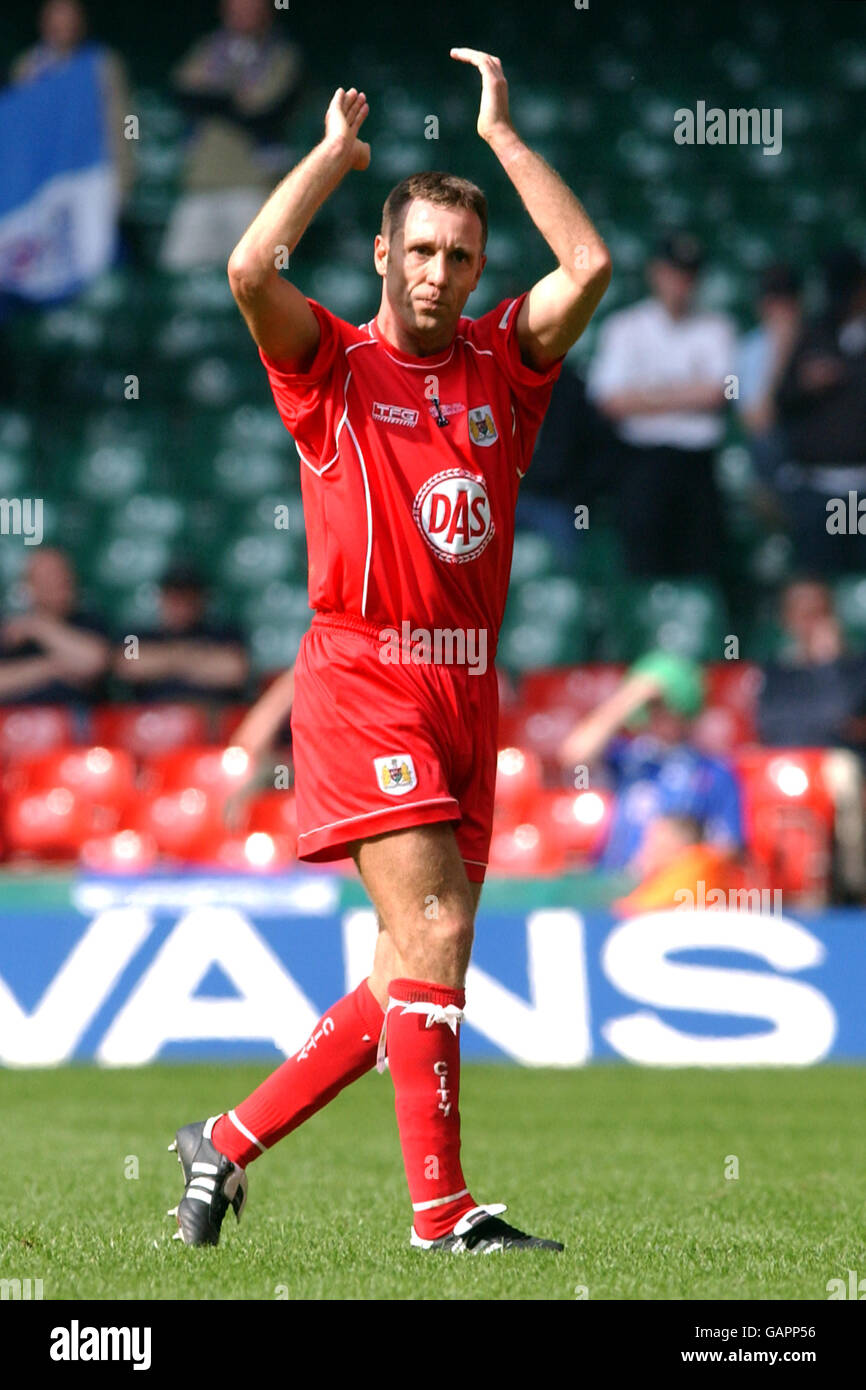 Tinnion hi-res stock photography and images - Alamy