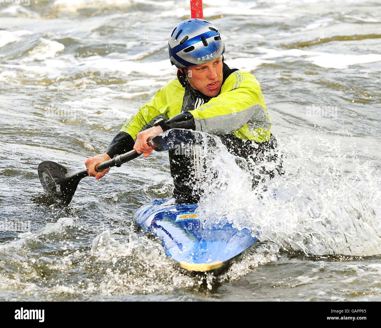 Olympic canoer hi-res stock photography and images - Alamy